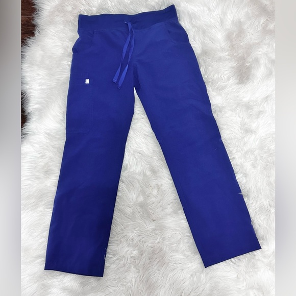 Figs | Pants & Jumpsuits | Figs Kade Cargo Scrub Pants In Deep Royal ...